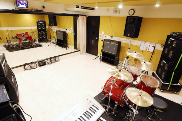 スタジオ246 OSAKA｜大阪梅田の音楽スタジオ・バンド練習するなら246