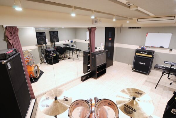 スタジオ246 OSAKA｜大阪梅田の音楽スタジオ・バンド練習するなら246